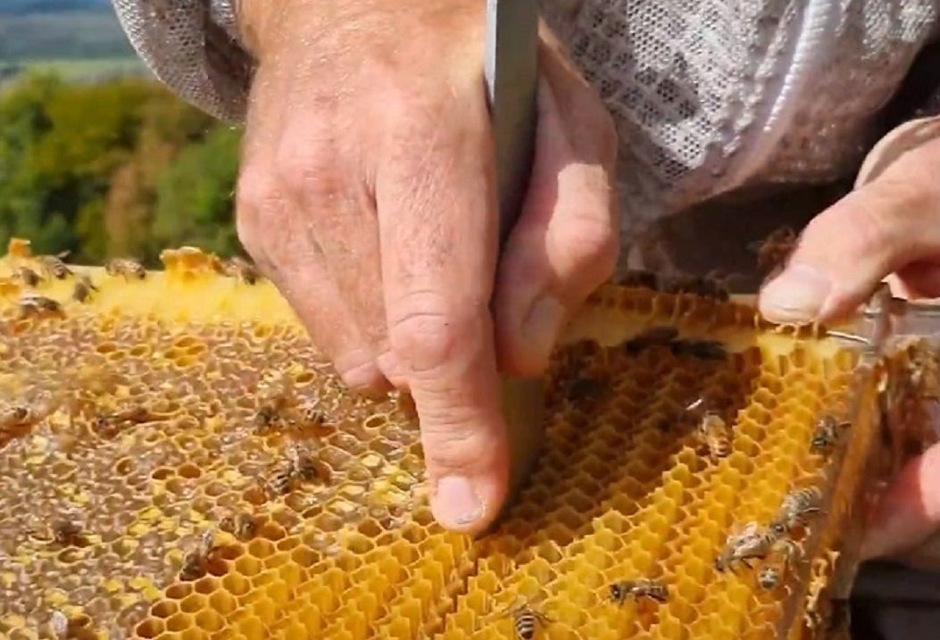 How do I unstick a Flow Frame?