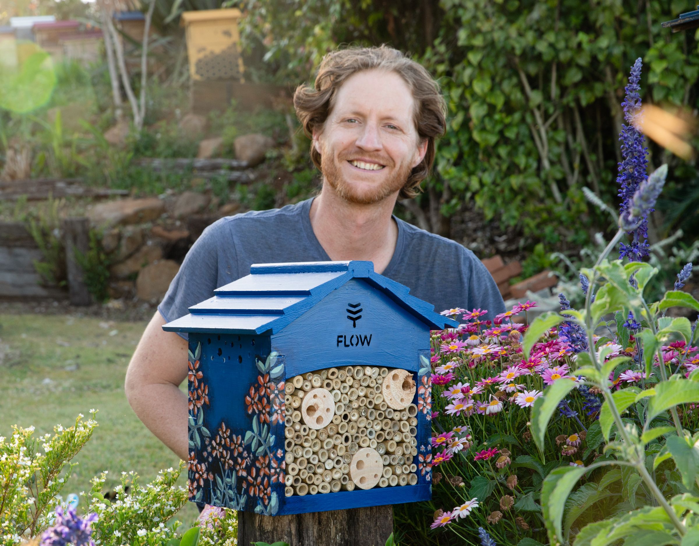 Flow Pollinator House - How to assemble